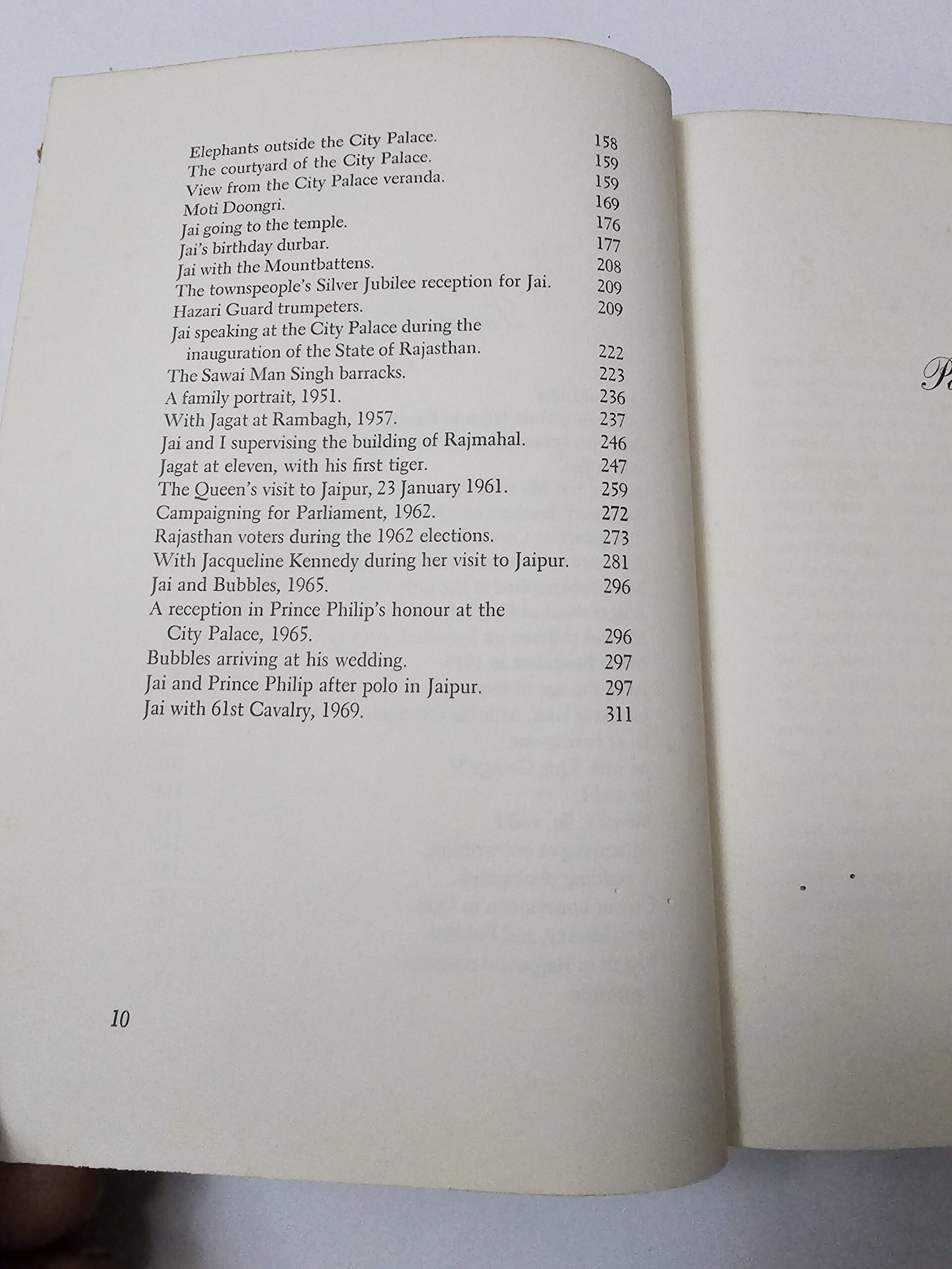 USED BOOK A Princess Remembers by Gayatri Devi and Santha Rama Rau ...